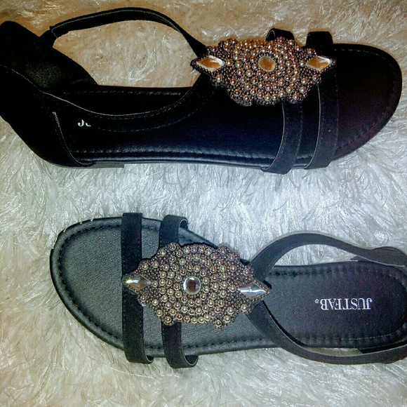 JustFab | Shoes | Justfab Sandals | Poshmark